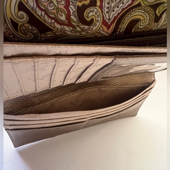 Tignanello | Bags | Tignanello Genuine Leather Gold Tri Fold Wallet ...